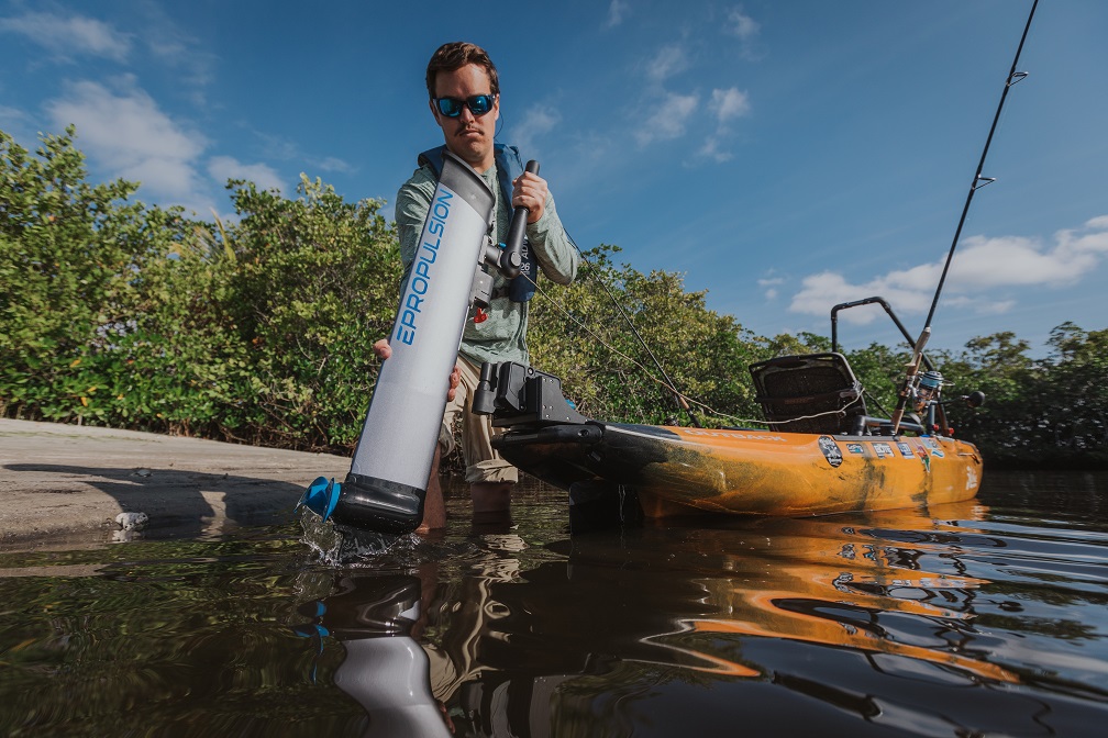 Travel with Ease: The Portable Power Solution - Travel 1103AC